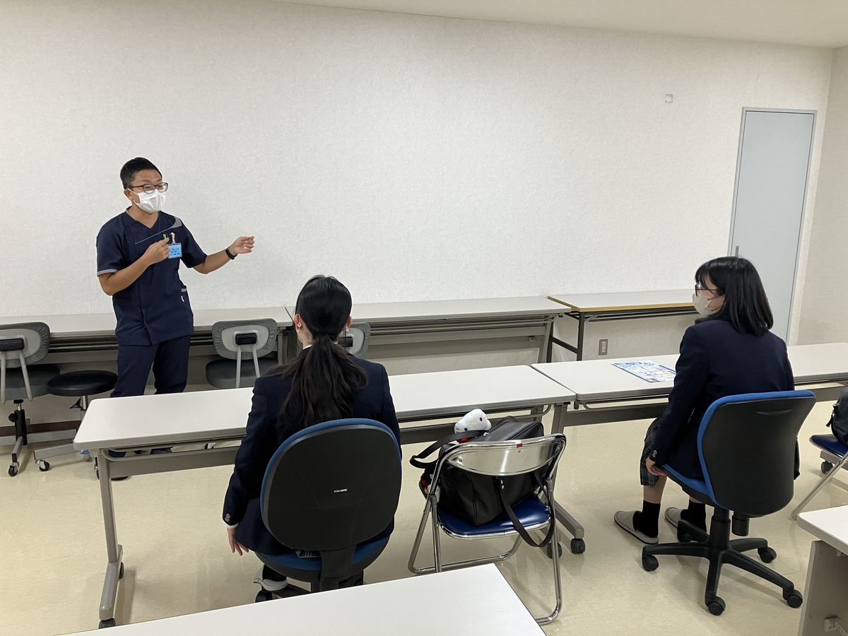 10/25高校生向け「フィールドスタディ（会社見学・職場体験）」を実施いたしました 新着情報｜ナカジマ薬局